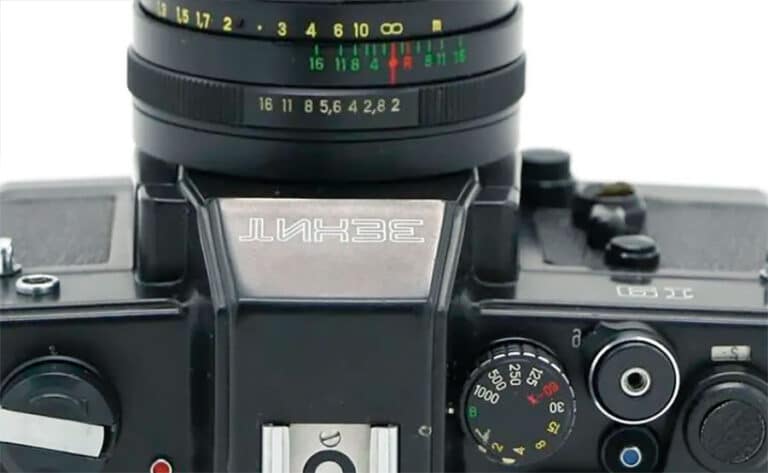Zenit-19 - Soviet Cameras