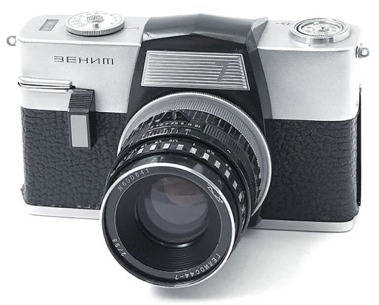 Zenit-7 - Soviet Cameras