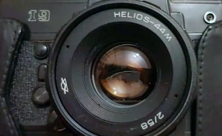 Zenit-19 - Soviet Cameras