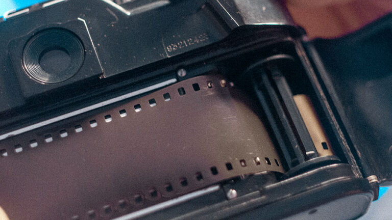 How to Load 35mm Film Into a Camera - Soviet Cameras