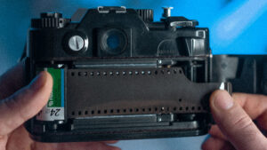 How to Load 35mm Film Into a Camera - Soviet Cameras