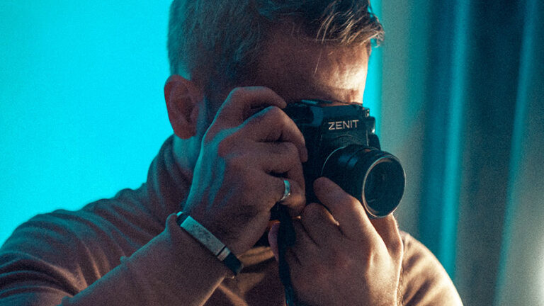 How to Load 35mm Film Into a Camera - Soviet Cameras